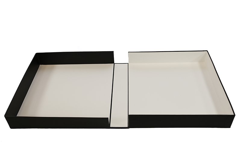 Buckram boks 32 x 26 x 6,5 cm - Buckram Box - Museumstjenesten